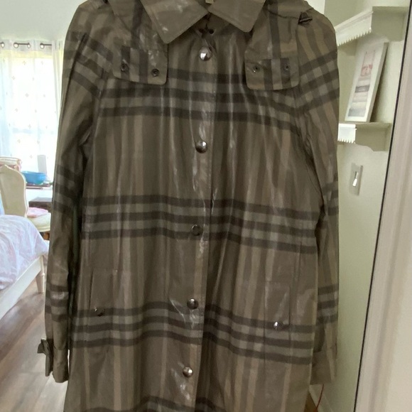 Burberry | Jackets & Coats | Burberry Brown And Gray Rain Coat Classic ...